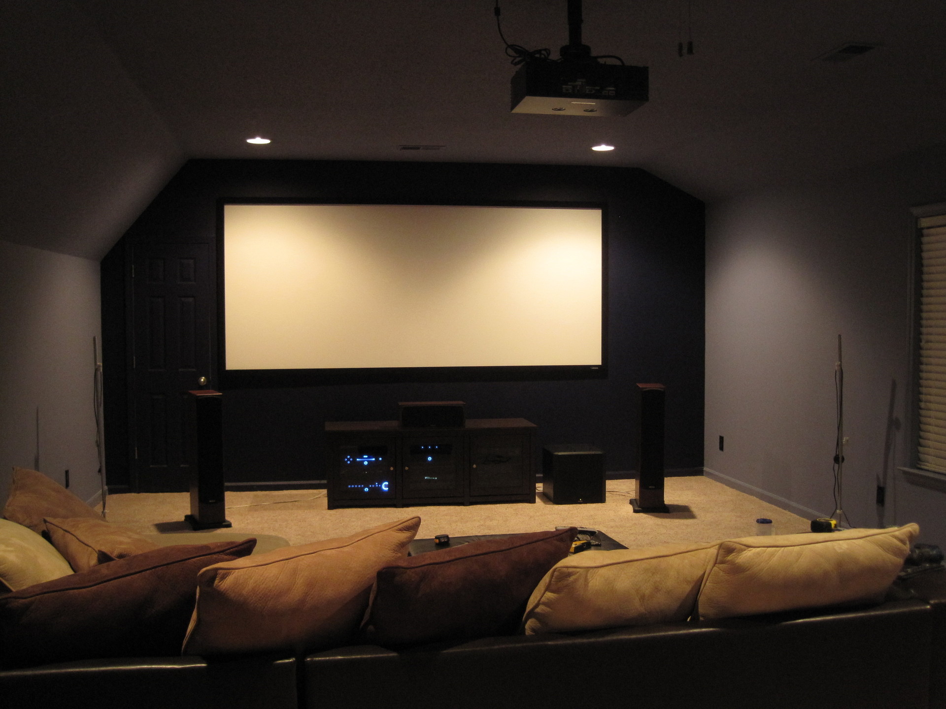 amp74's Home Theater Gallery - Attic Buildout Theater (105 photos)